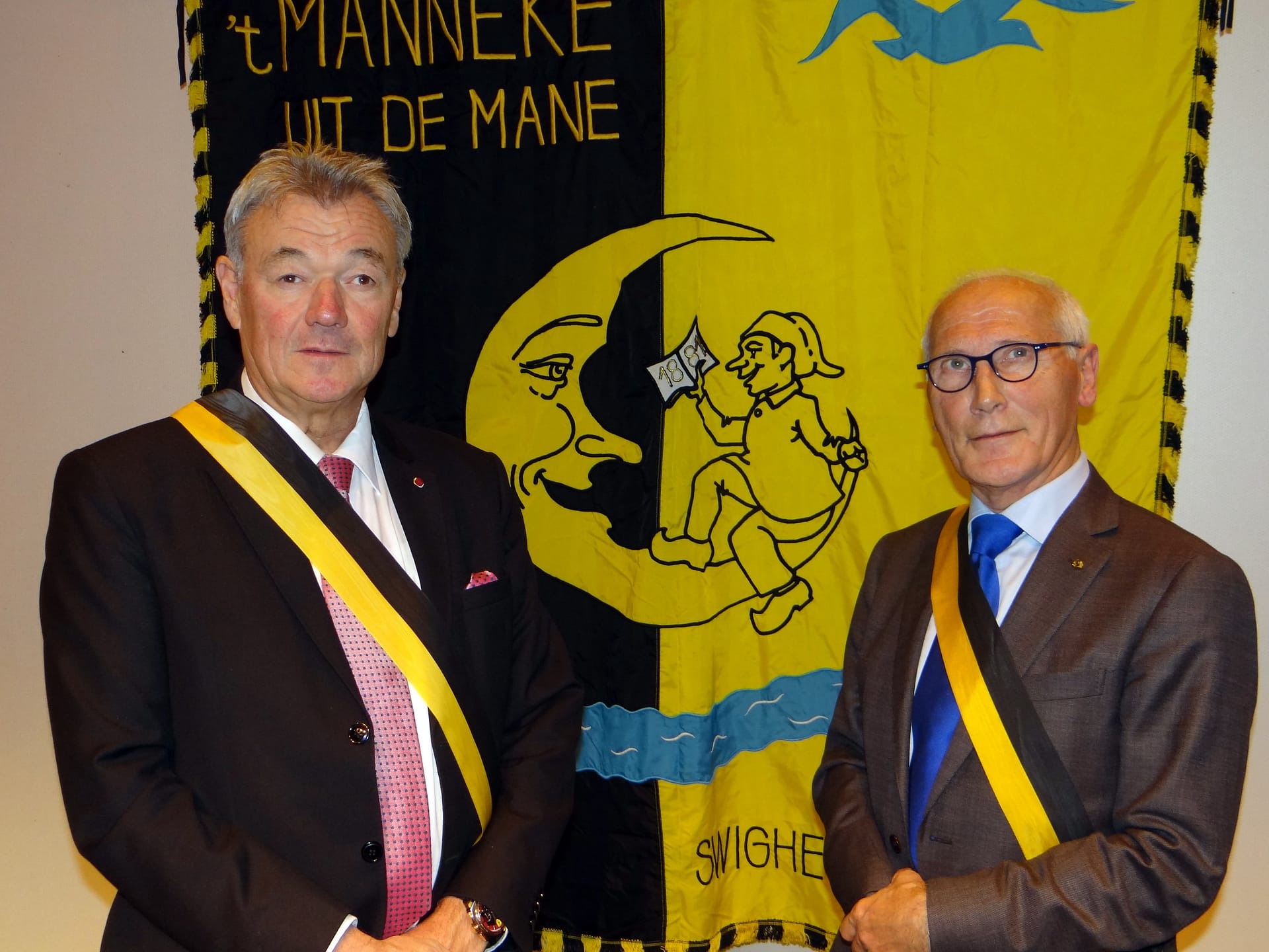55-ridder-antoon-boyen-met-peter – 't Manneke uit de Mane